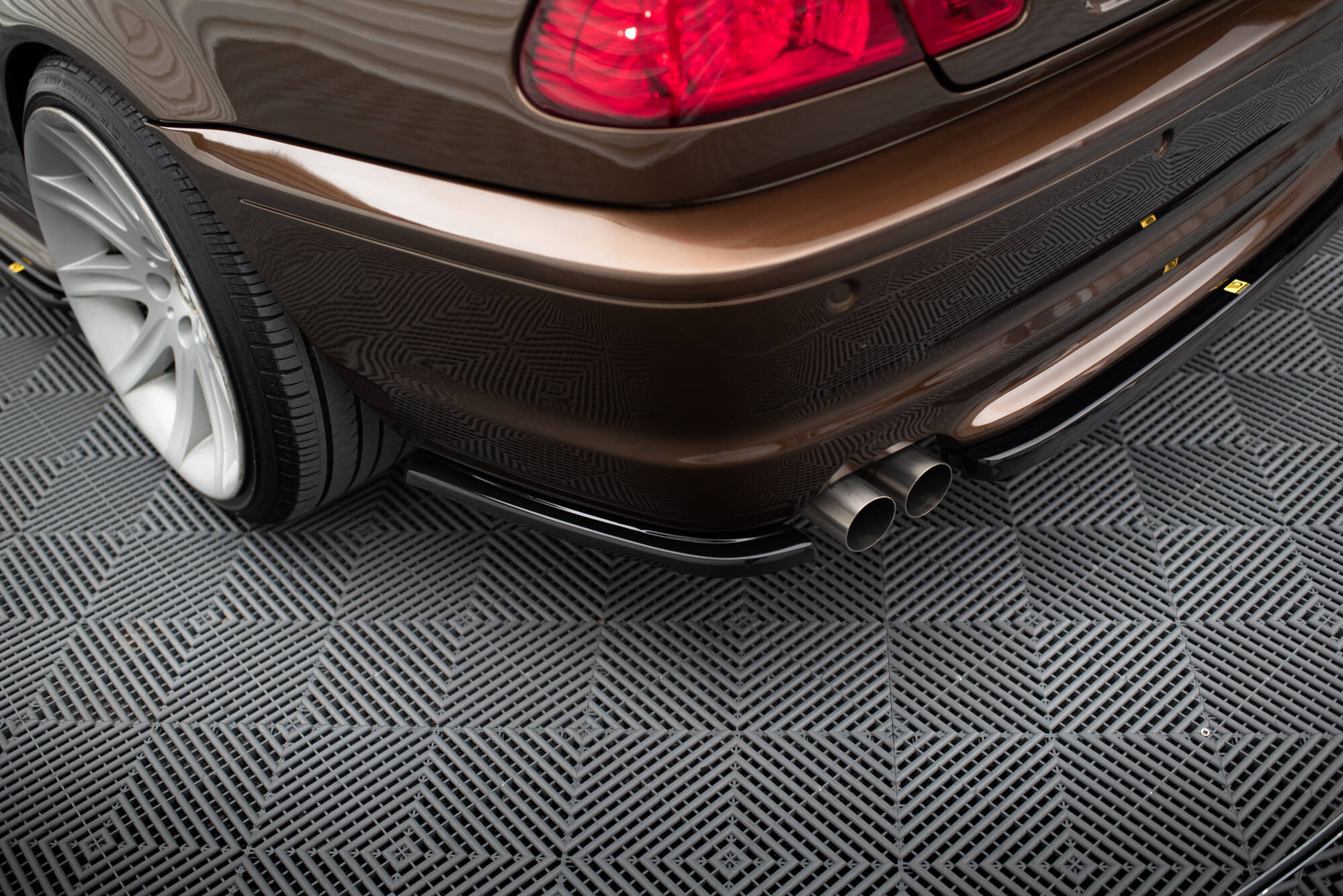 Rear Splitter BMW 3 E46 MPACK COUPE (with vertical bars), Maxton - Futurez